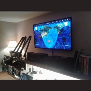 Geochron digital 4k in a setting